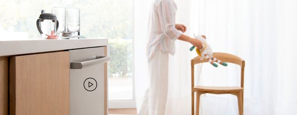 CrystalDry™ Dishwasher Technology | 60% Drier Dishes | Bosch