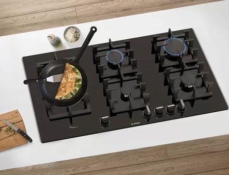 Cooking and baking with modern Bosch home appliances.