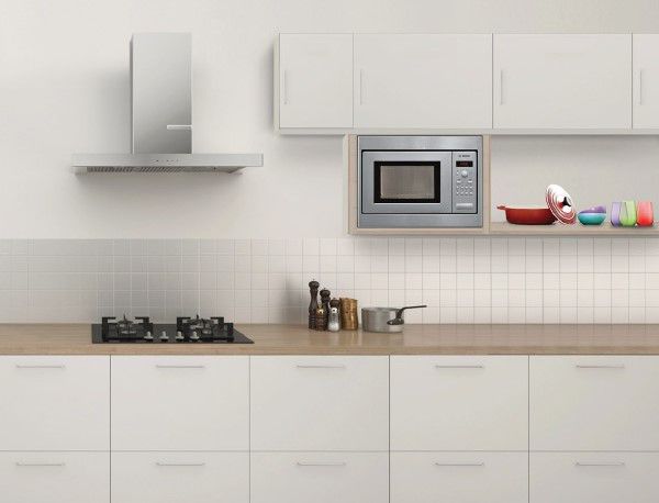 Cooking and baking with modern Bosch home appliances.