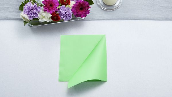 Napkin folding ideas – marquee | Bosch Home Appliances